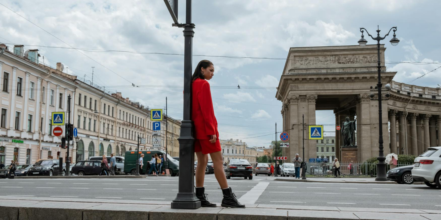 The Evolution of Fashion Trends: From Historical Influences to Modern ...